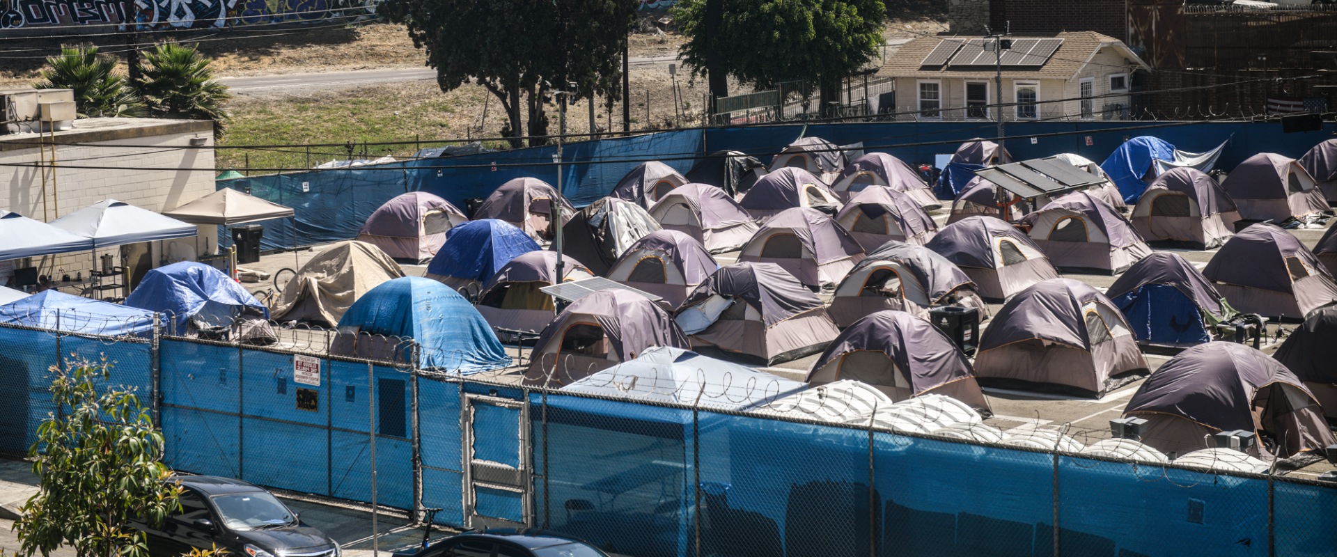 Why does la have so many homeless?